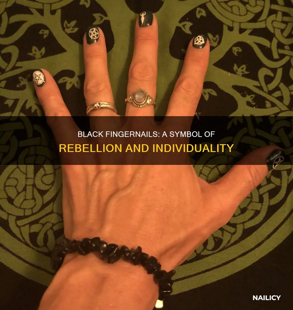 Black Fingernails: A Symbol Of Rebellion And Individuality | Nailicy